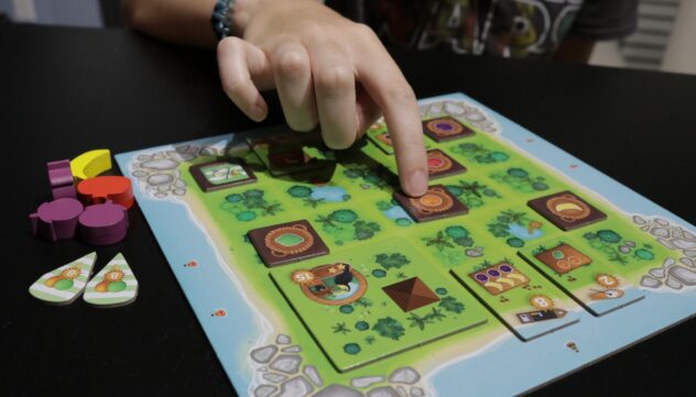 Juicy Fruits slide puzzle - One Board Family