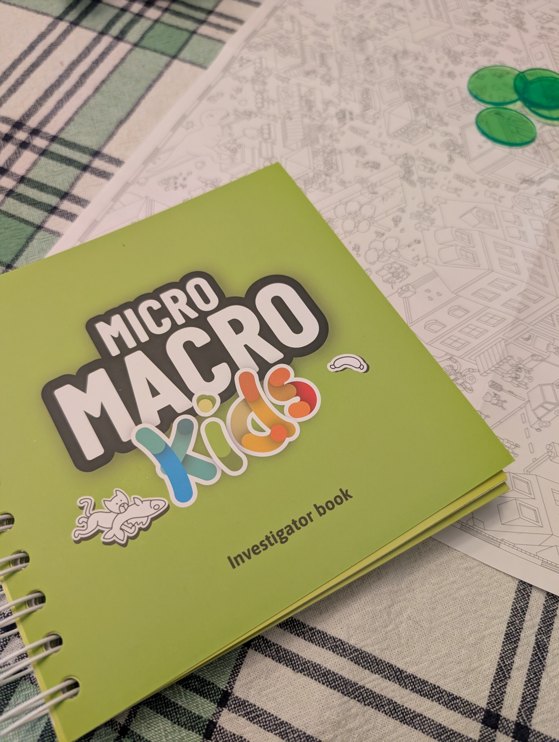 MicroMacro Kids - Crazy City Park Review - One Board Family